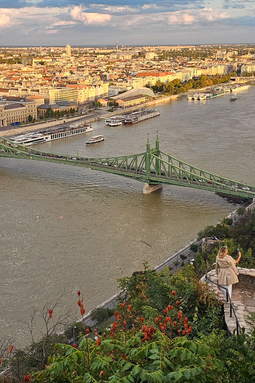 Budapest Autumn Weather: What to Expect In Fall (Sept–Nov)